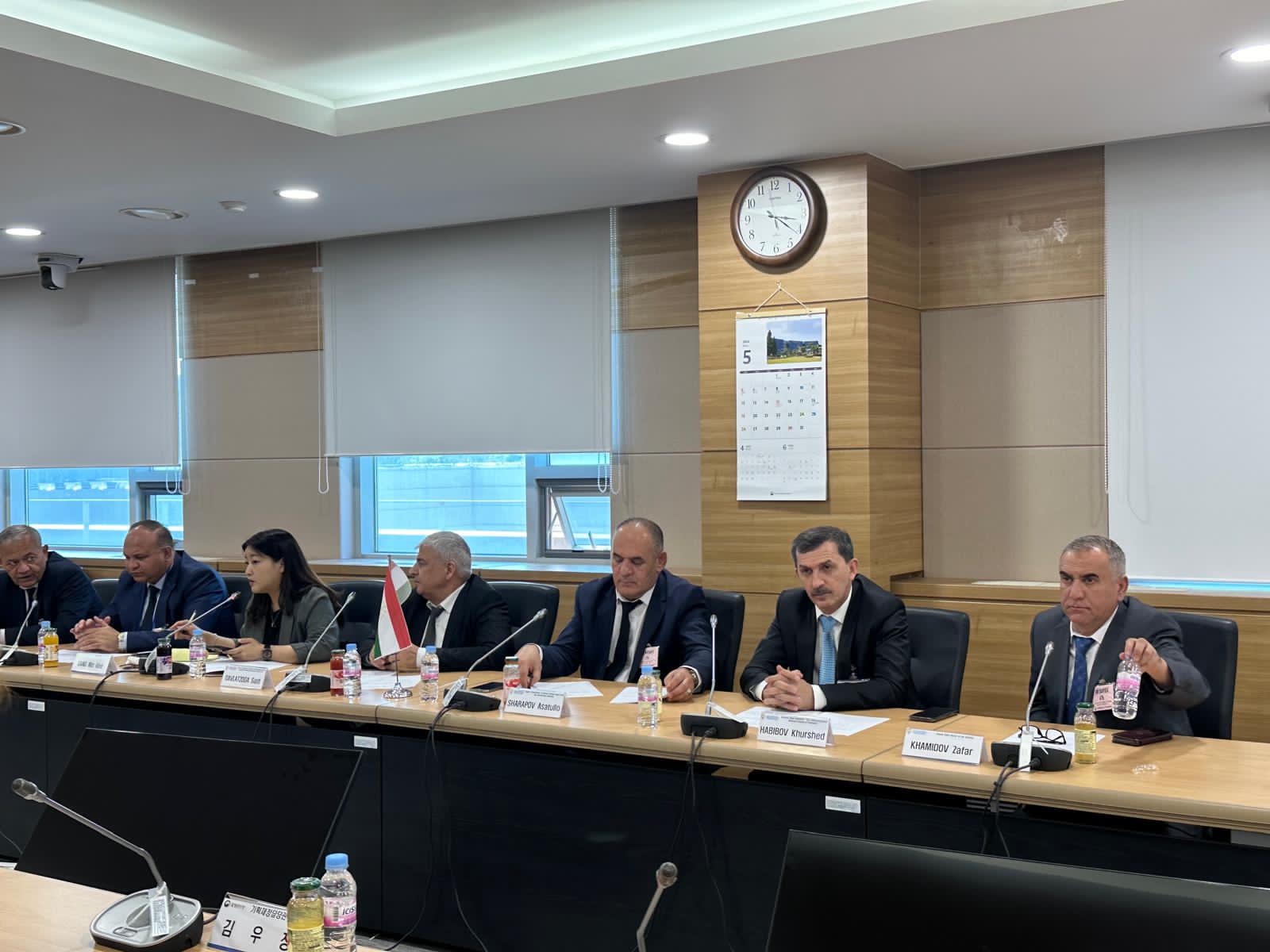 Tajik Experts Attend the Second Phase of the Training Round on Capacity ...